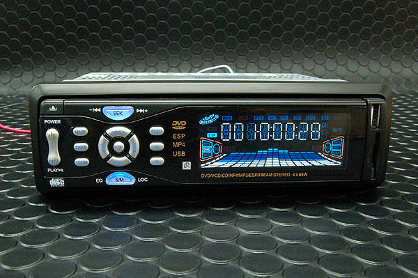 SYMTEC DX-5000 OEM？トップパネルの違い: 車で観ようDivxプレイヤー